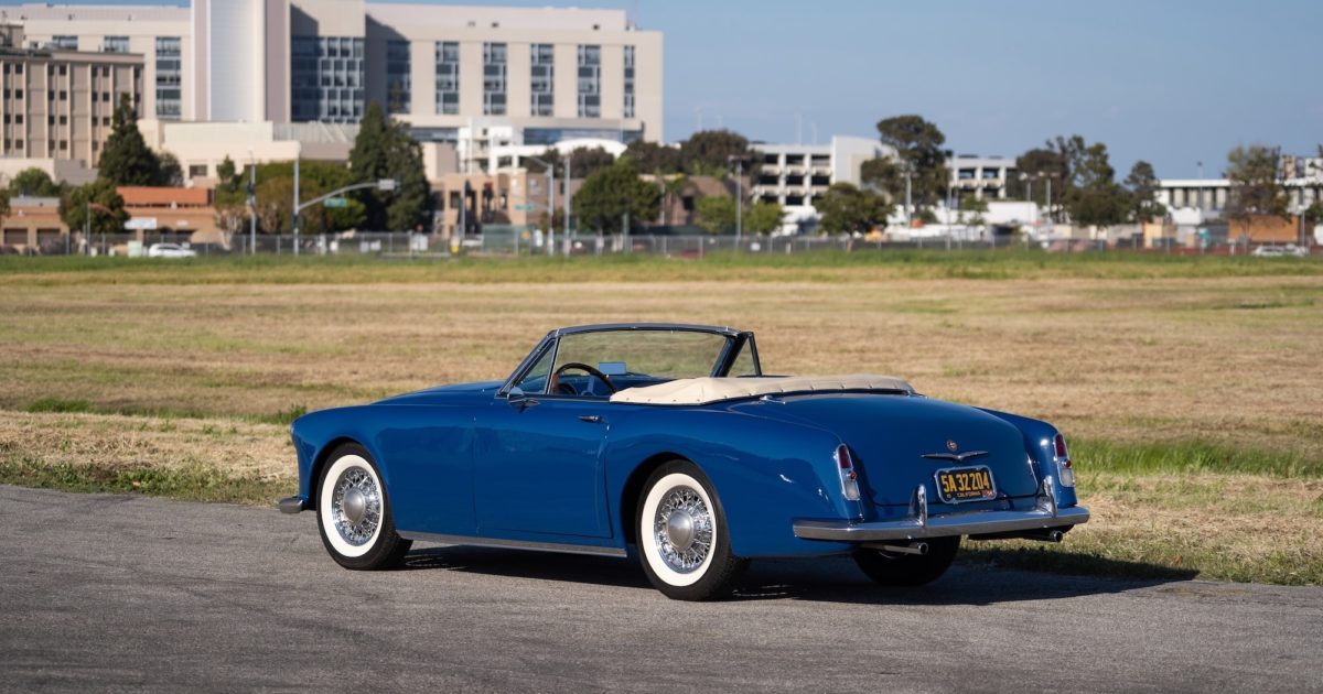 REVUE AUTOMOBILE | Les inconnus : Edwards America