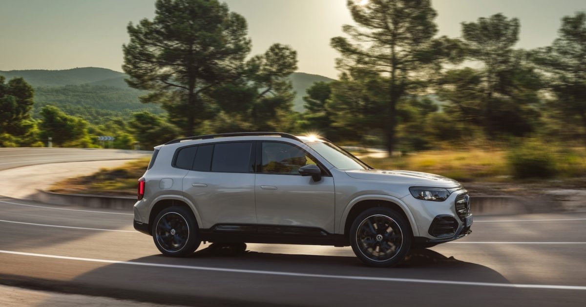 REVUE AUTOMOBILE | Mercedes GLB: version électrique avec technologie…